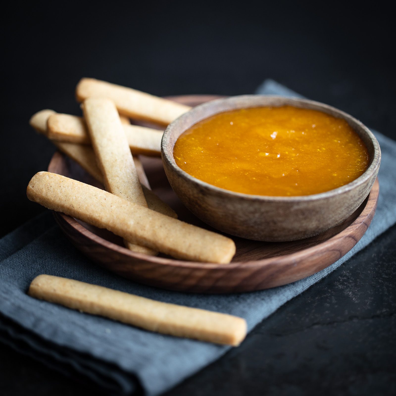 Recette Sablé biscuits for dipping and winter fruits caramel sauce ...